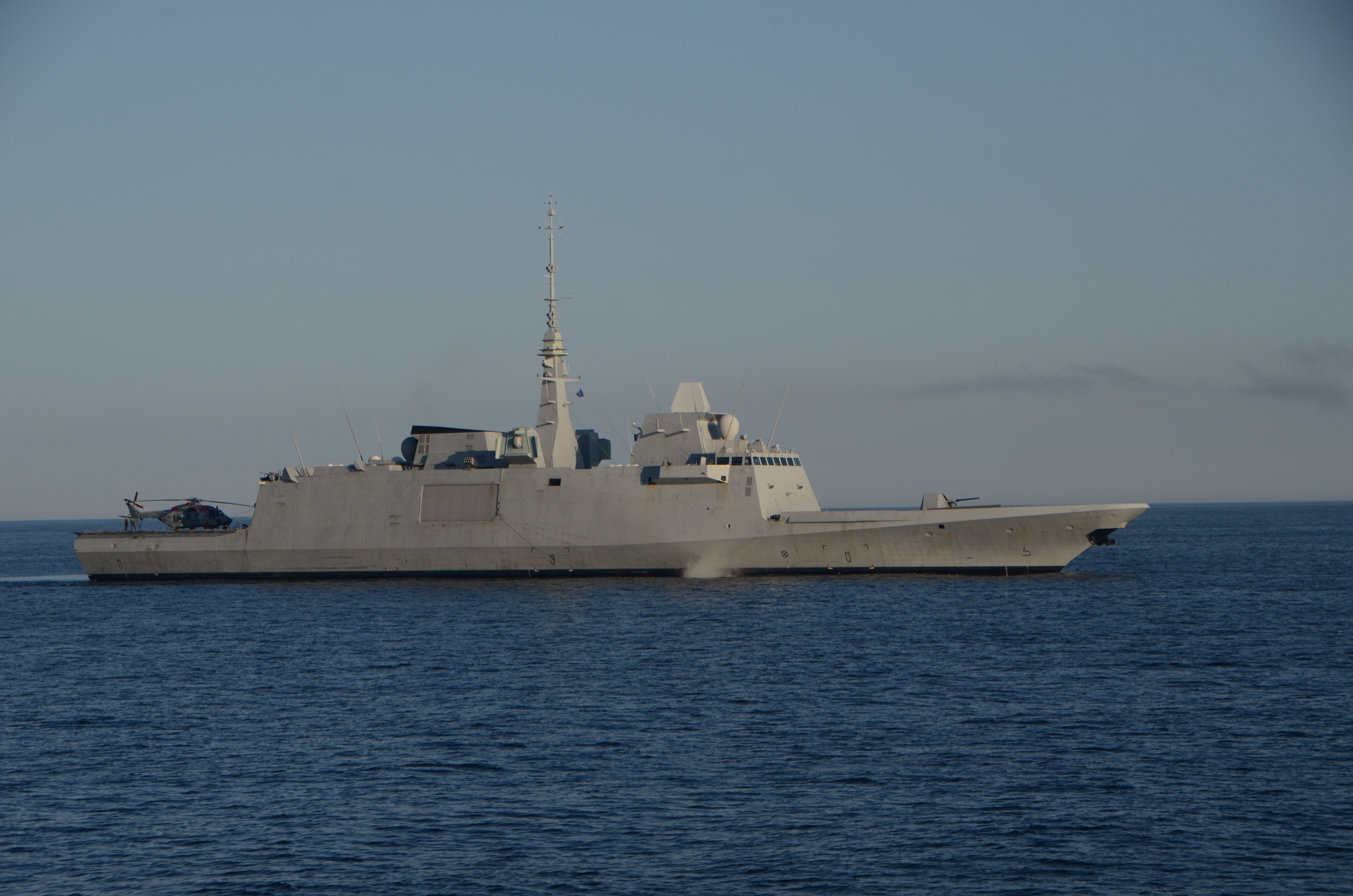 La frégate française Auvergne visite Helsinki | Le portail des sous-marins